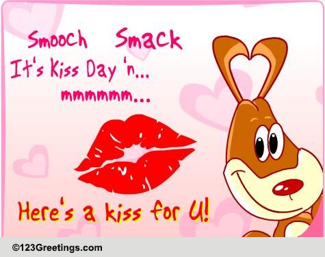 Come Closer! Free Kiss Day eCards, Greeting Cards | 123 Greetings